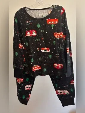 Old Navy | Intimates & Sleepwear | Old Navy Holiday Pajama Set With Red ...
